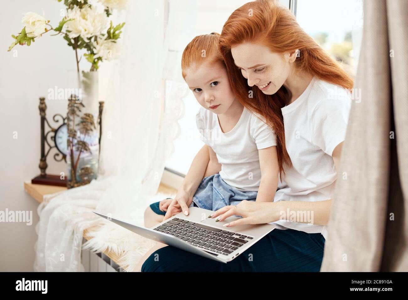 Red headed kid hi-res stock photography and images - Alamy