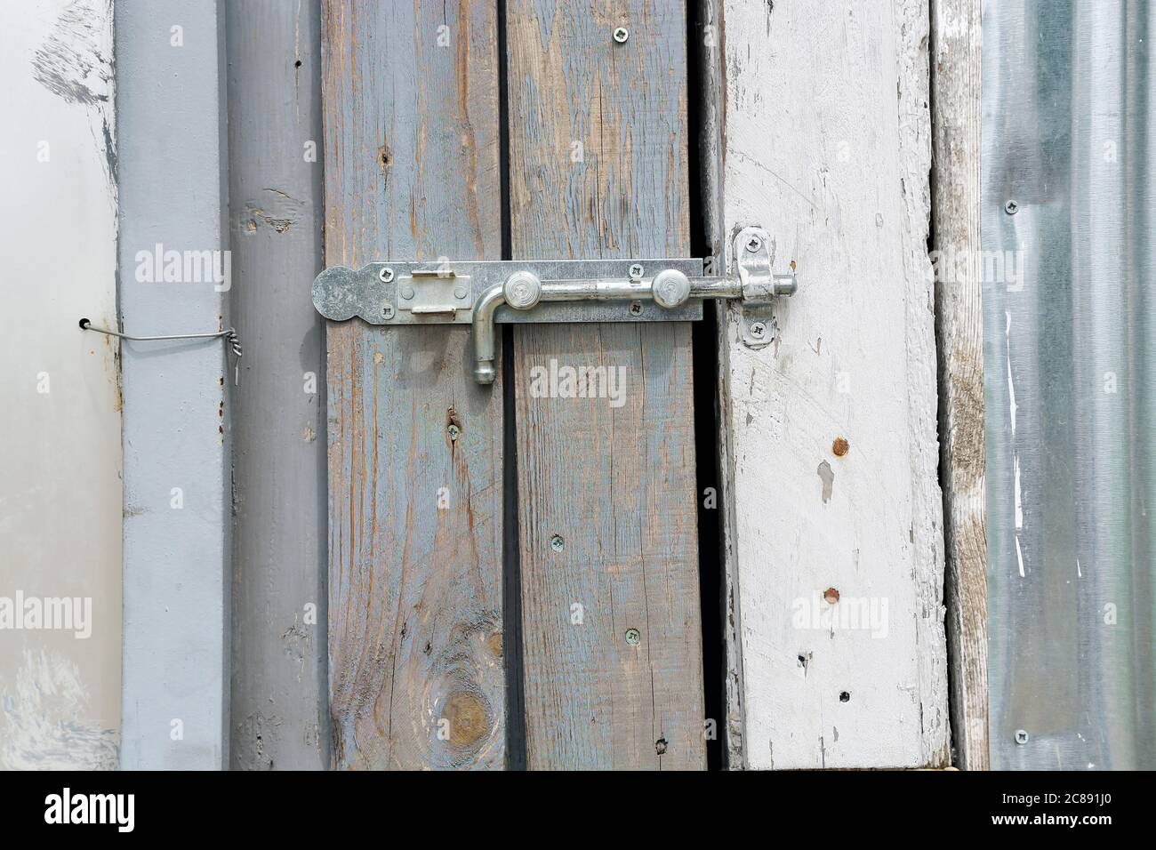 Plank door hi-res stock photography and images - Alamy