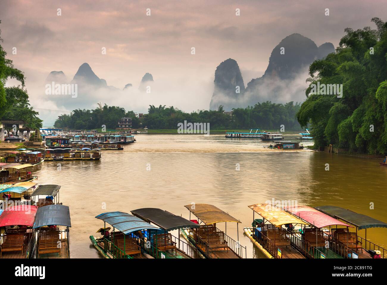 Guilin city scenery hi-res stock photography and images - Alamy