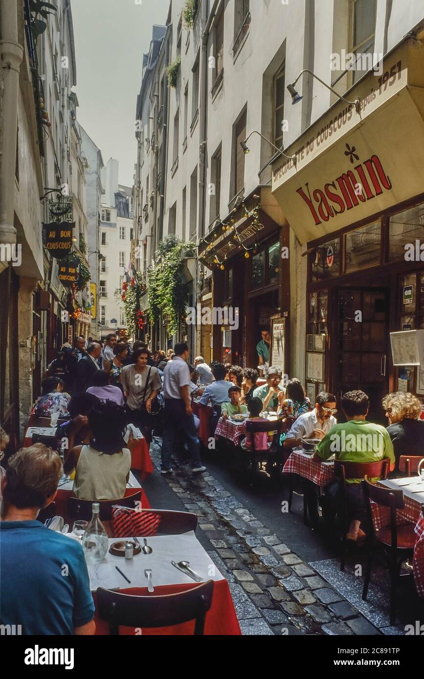 Restaurants and shops on the Rue Xavier Privas in the St Severin area ...
