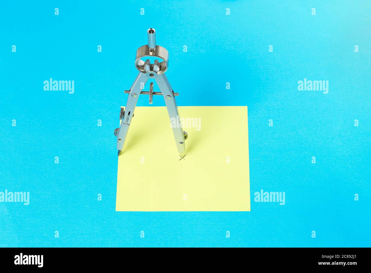 Square and compasses hi-res stock photography and images - Alamy