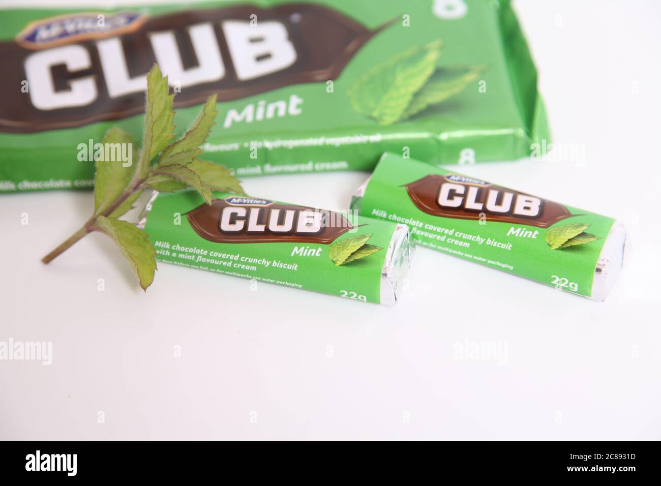 Club chocolate bars hi-res stock photography and images - Alamy