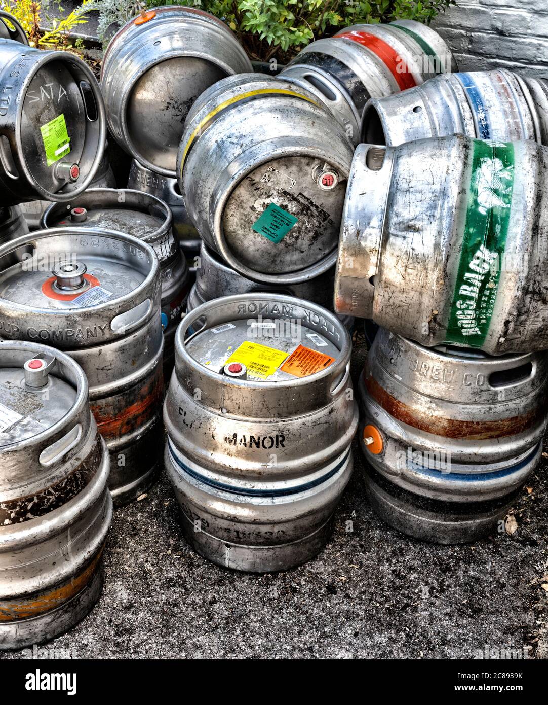 Empty aluminium beer barrels hi-res stock photography and images - Alamy