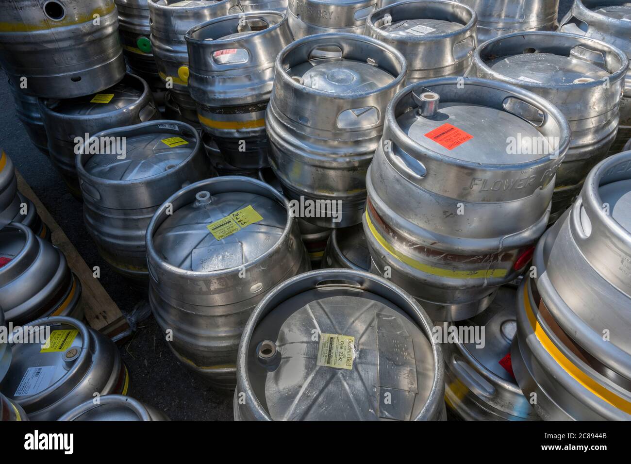 Beer keg hi-res stock photography and images - Alamy
