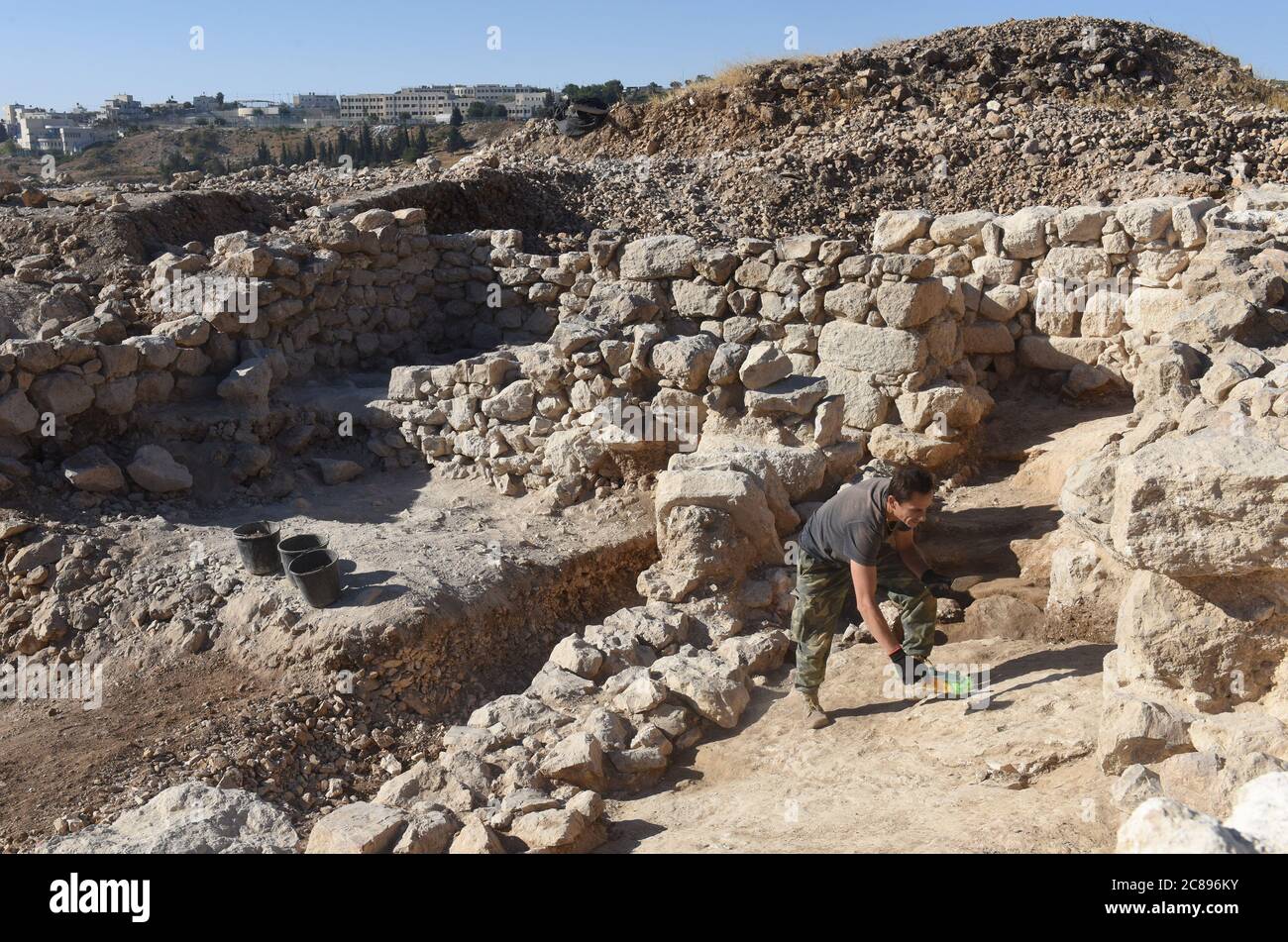 Hezekiah cleans temple hi-res stock photography and images - Alamy