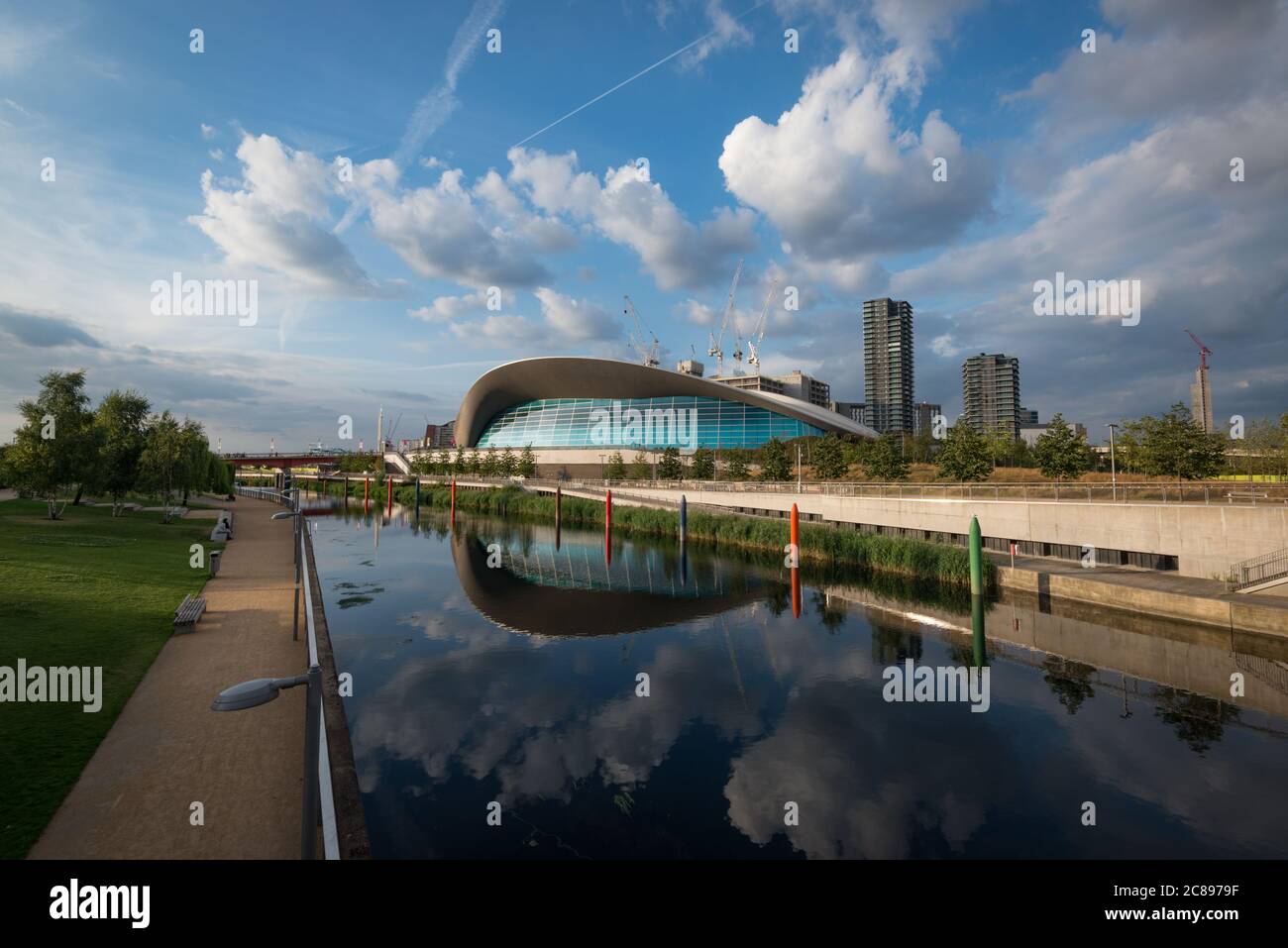 London aquatic centre hi-res stock photography and images - Alamy