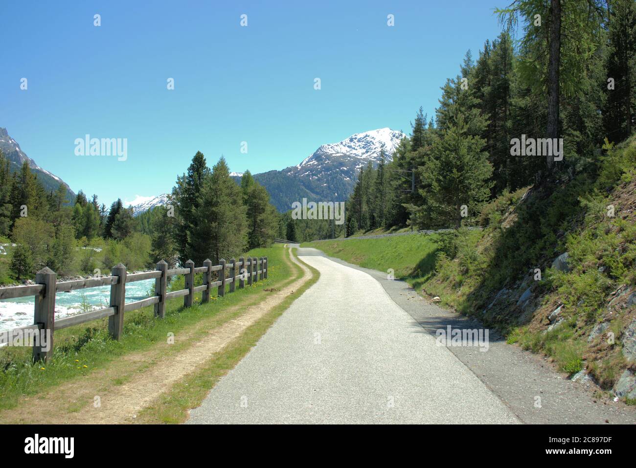 Walkway in the alpine area of the swiss mountains Stock Photo - Alamy