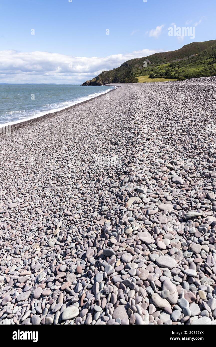 Coastal pebble beach hi-res stock photography and images - Alamy