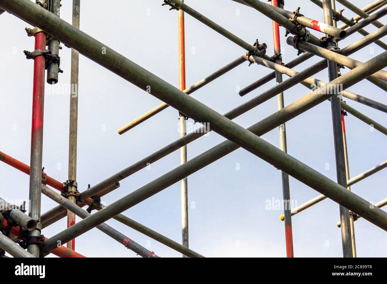 Scaffolding scaffold poles hi-res stock photography and images - Alamy