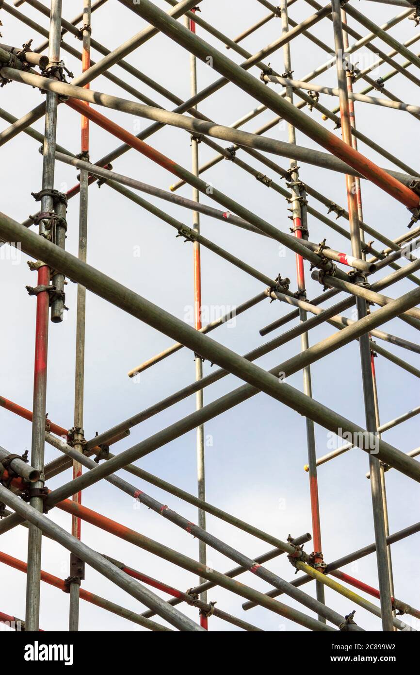 Scaffolding scaffold poles hi-res stock photography and images - Alamy