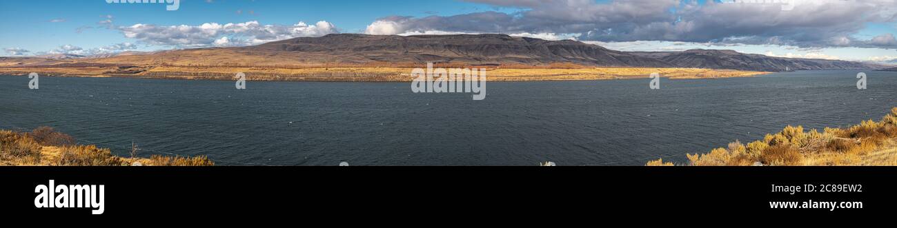 Columbia River close to Umatilla, Oregon Stock Photo - Alamy