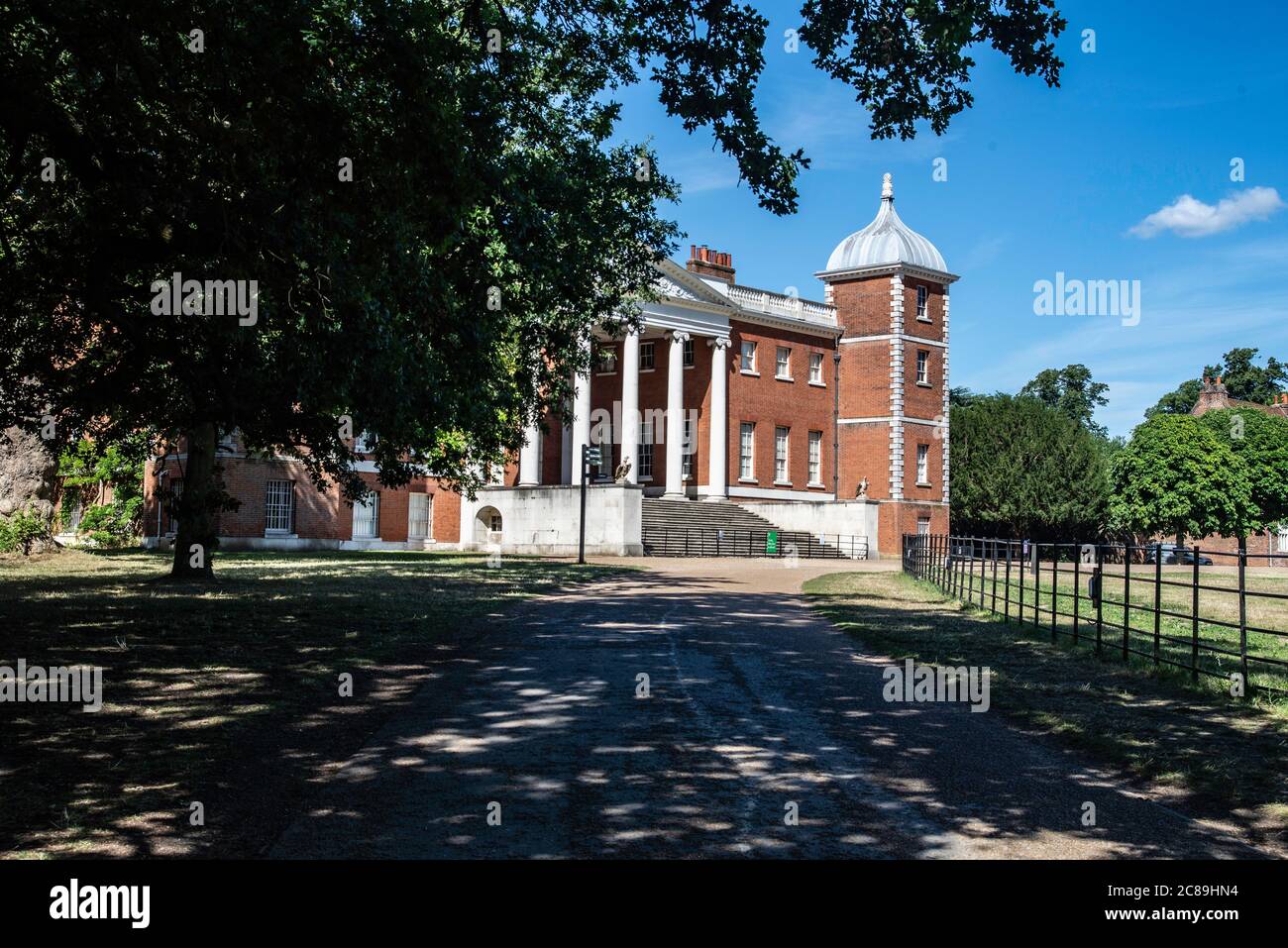 Osterley park hi-res stock photography and images - Alamy