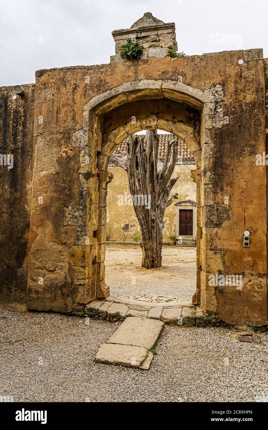 The entrance to the monastery courtyard Stock Photo - Alamy