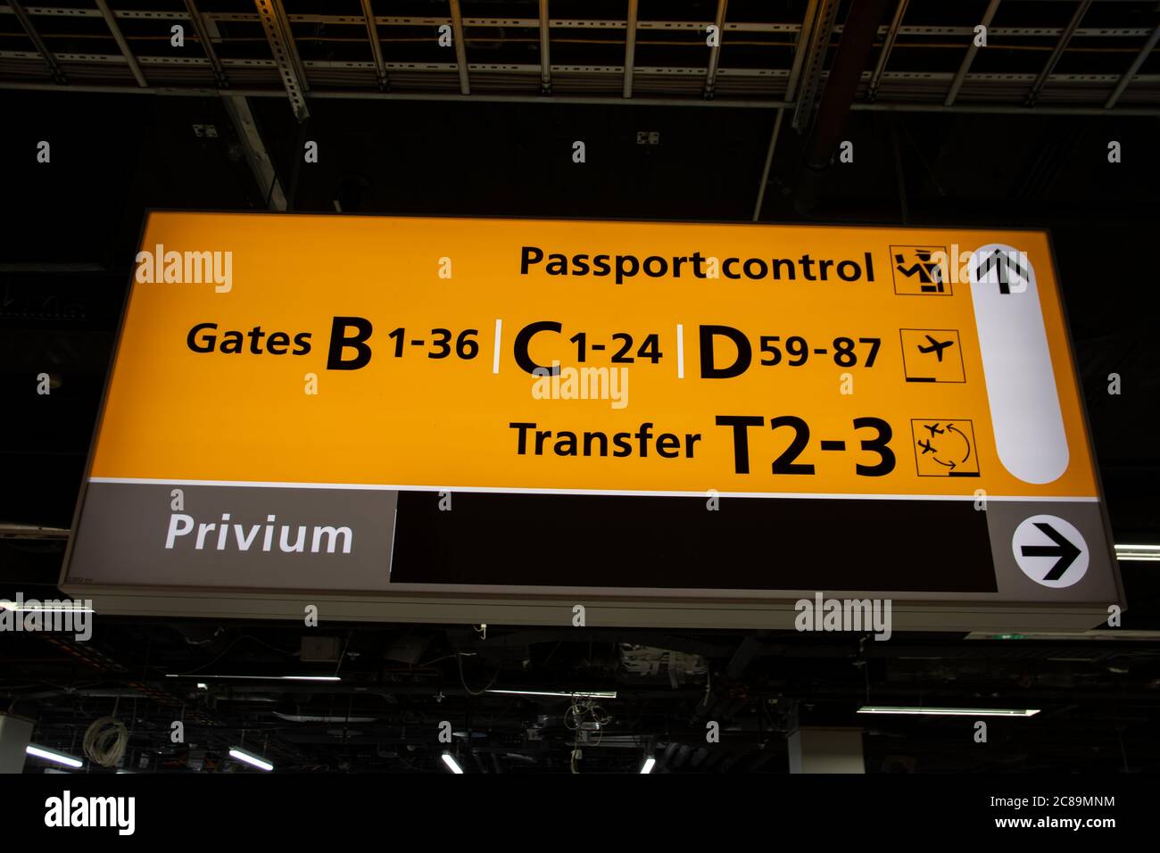 B1 gate hi-res stock photography and images - Alamy