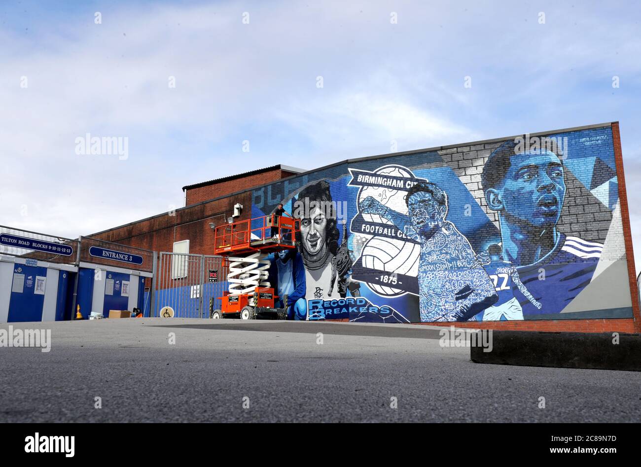 St andrews stadium mural hi-res stock photography and images - Alamy