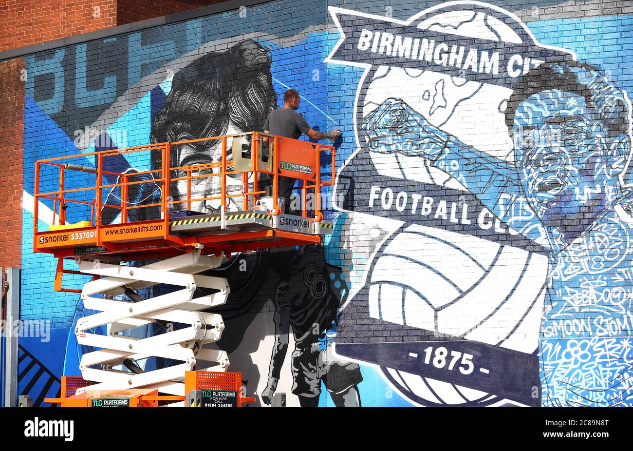 St andrews stadium mural hi-res stock photography and images - Alamy