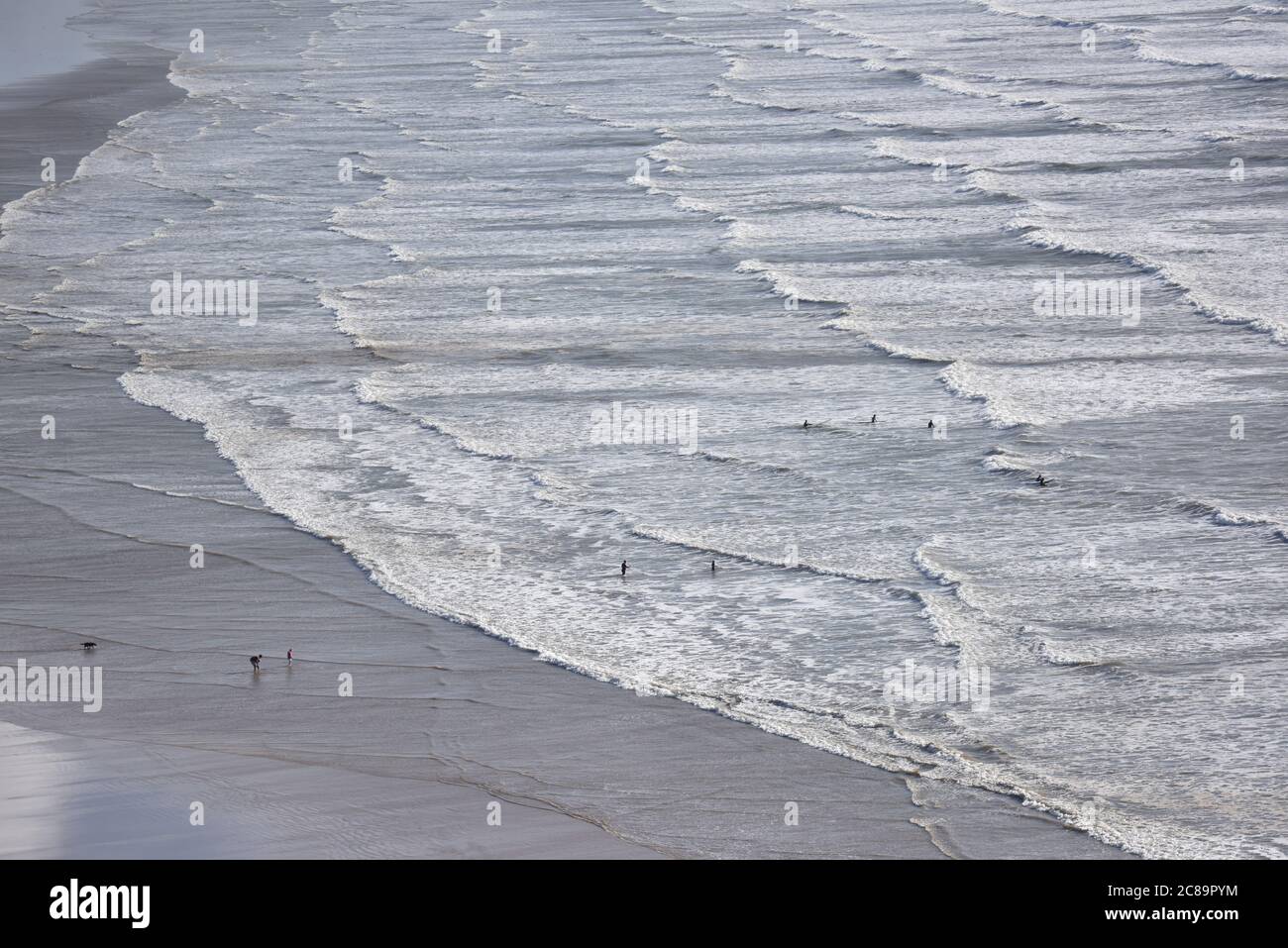 Aerial surfers hi-res stock photography and images - Alamy