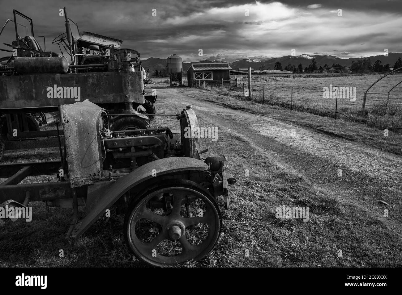 Old Vintage Cars in Oregon Stock Photo - Alamy