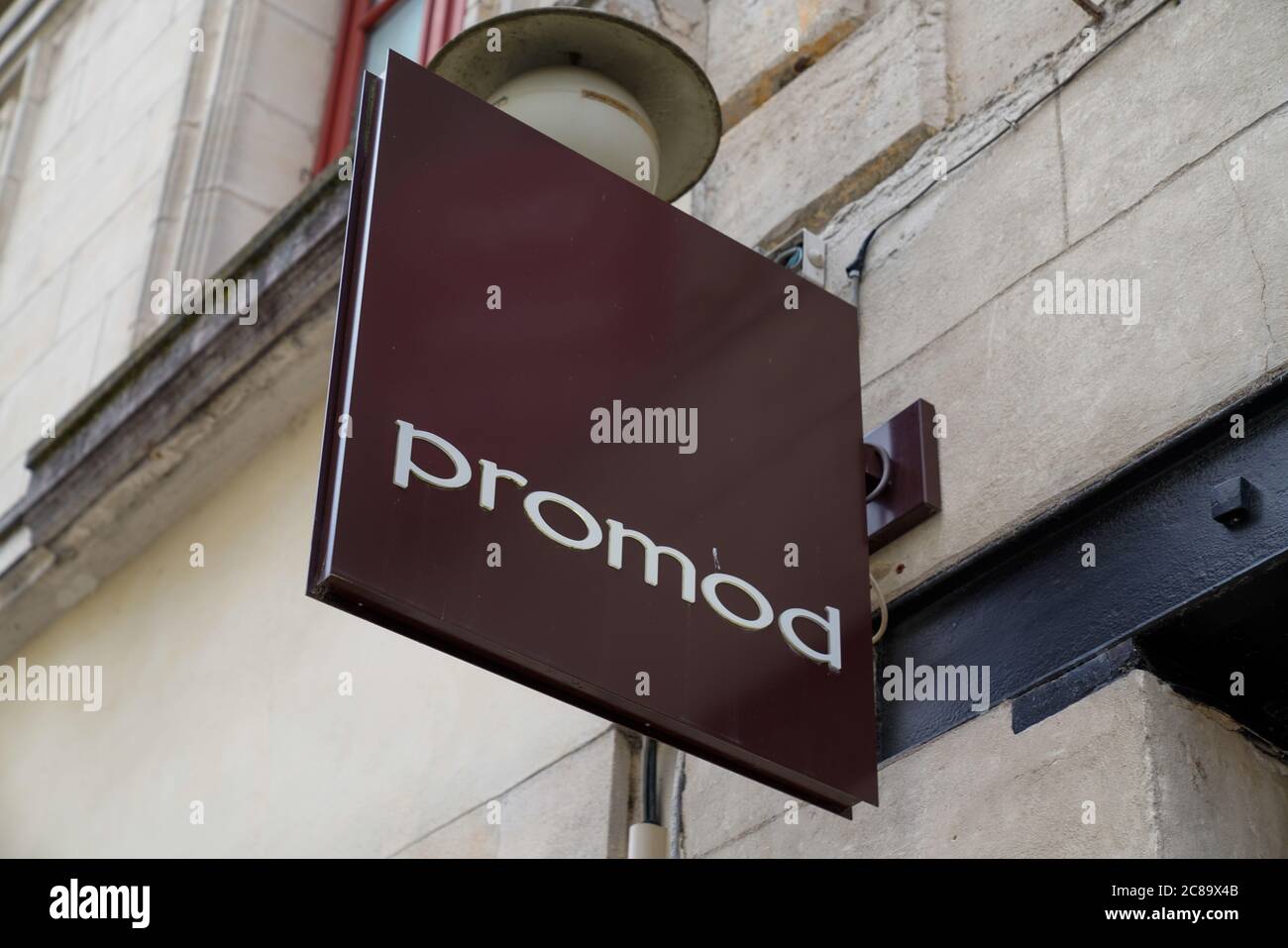 Bordeaux , Aquitaine / France - 07 07 2020 : Promod logo sign text on ...