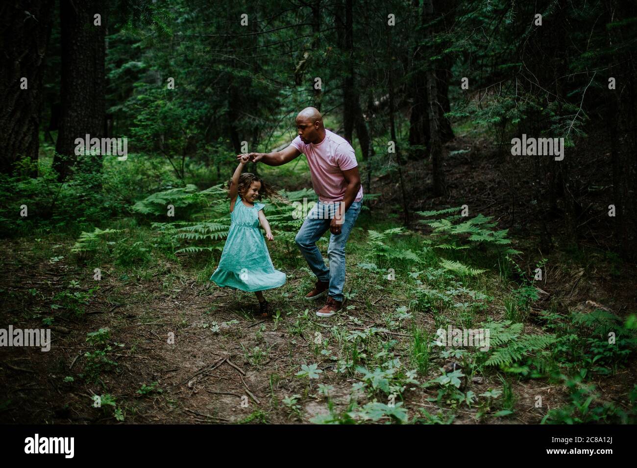 Father daughter dance hi-res stock photography and images - Alamy