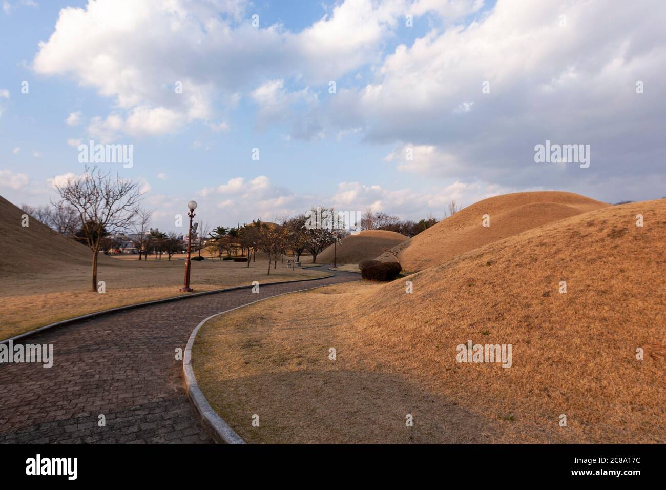 Tumuli Park (Daereungwon Tomb Complex), Gyeongju, South Korea Stock ...