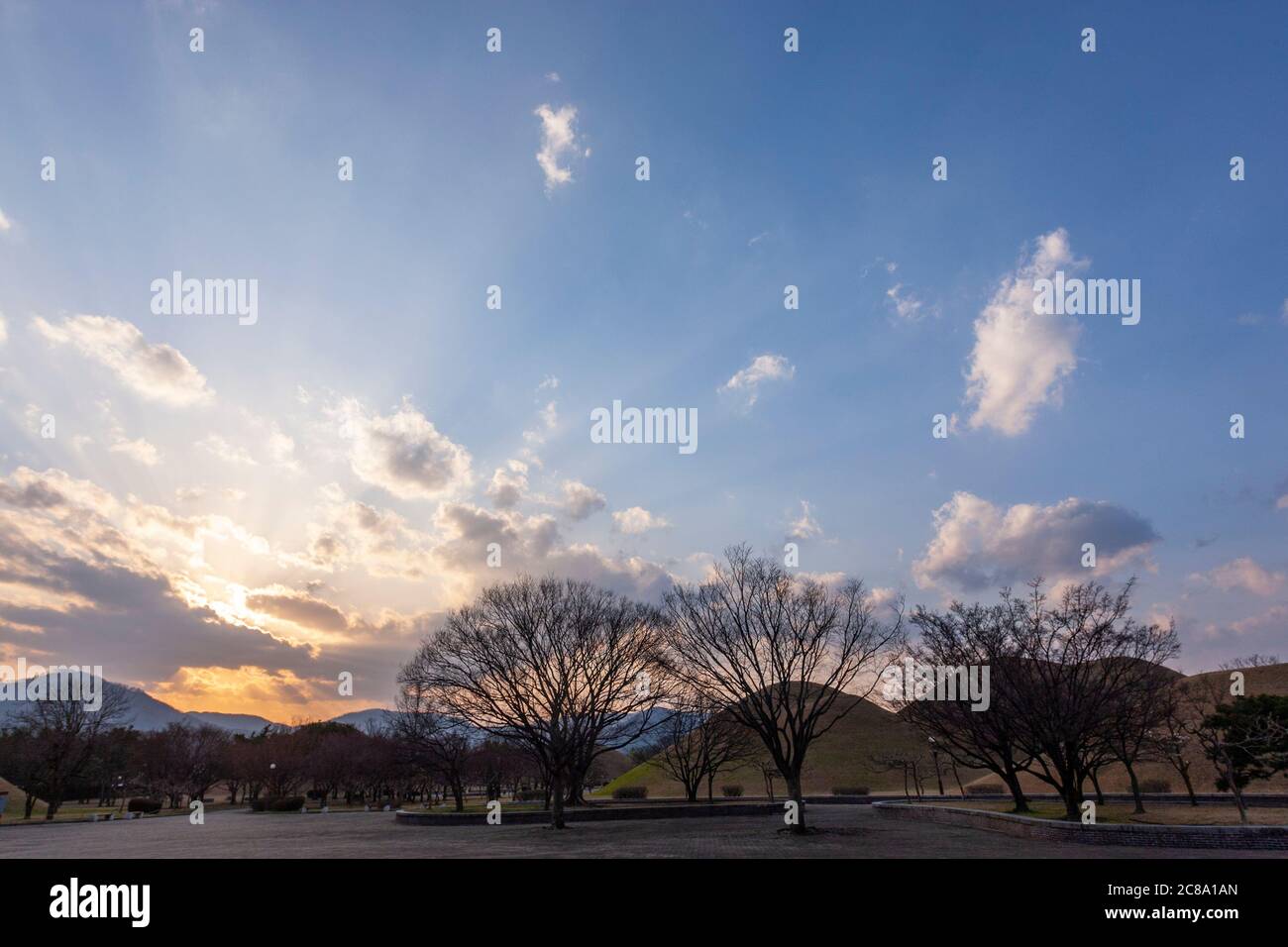 Tumuli Park (Daereungwon Tomb Complex), Gyeongju, South Korea Stock ...