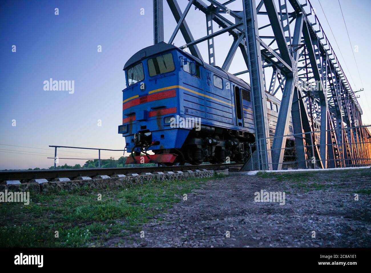 Train bridge over road hi-res stock photography and images - Alamy