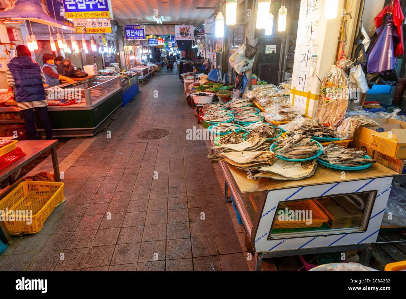 Traditional Seongdong market, Gyeongju, South Korea Stock Photo - Alamy