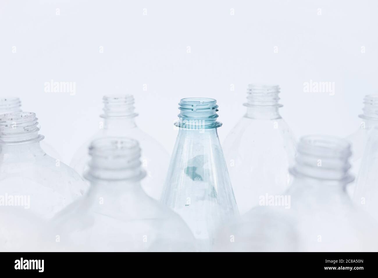 Plastic water bottles pile hi-res stock photography and images - Alamy
