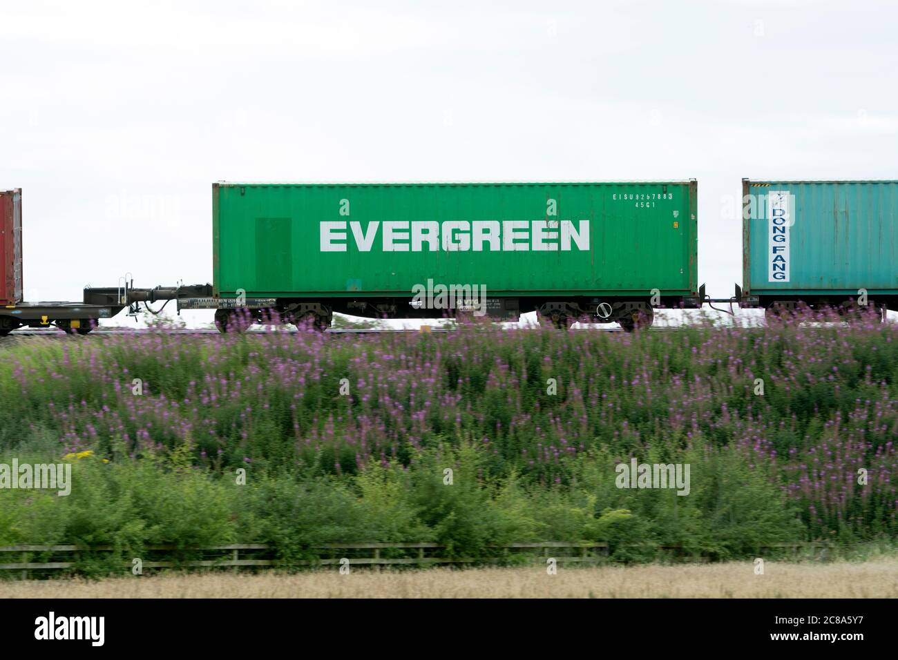 Evergreen shipping container hi-res stock photography and images - Alamy