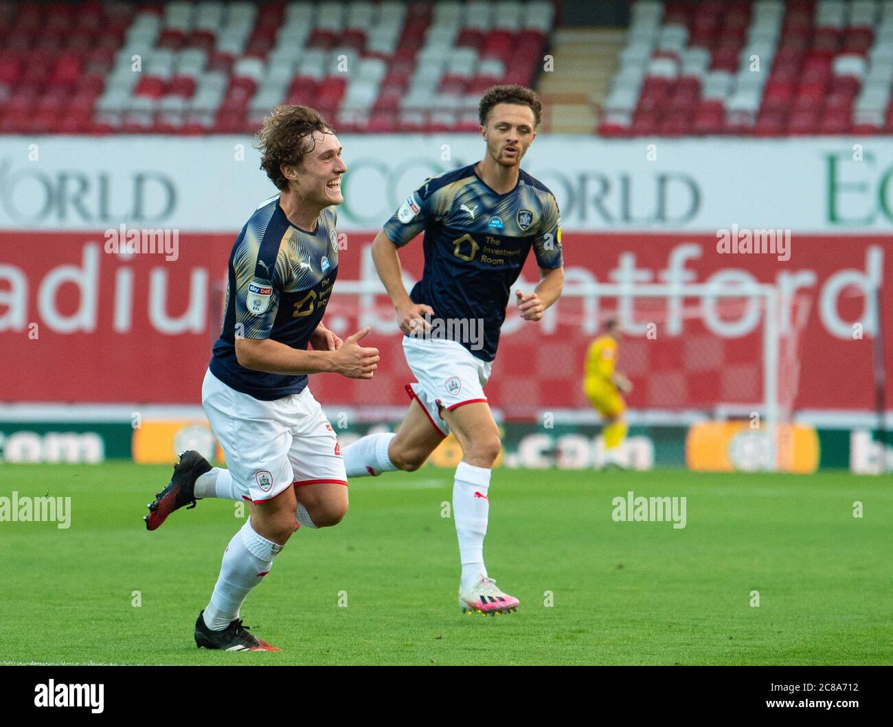 London, UK. 22nd July, 2020. Barnsley Callum Styles celebrating his ...