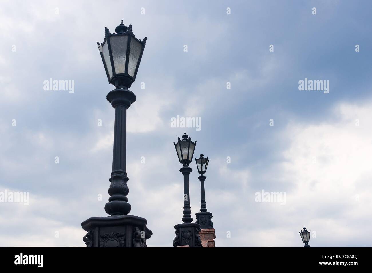 Lamppost city hi-res stock photography and images - Alamy