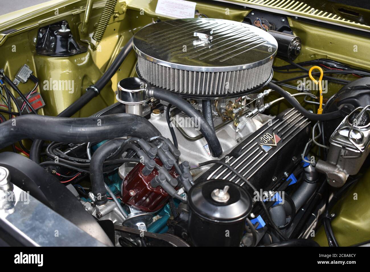The 390 engine used in the American Motors AMX Stock Photo - Alamy