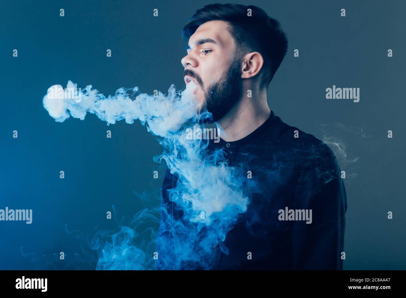 Vaper smoke hi-res stock photography and images - Alamy