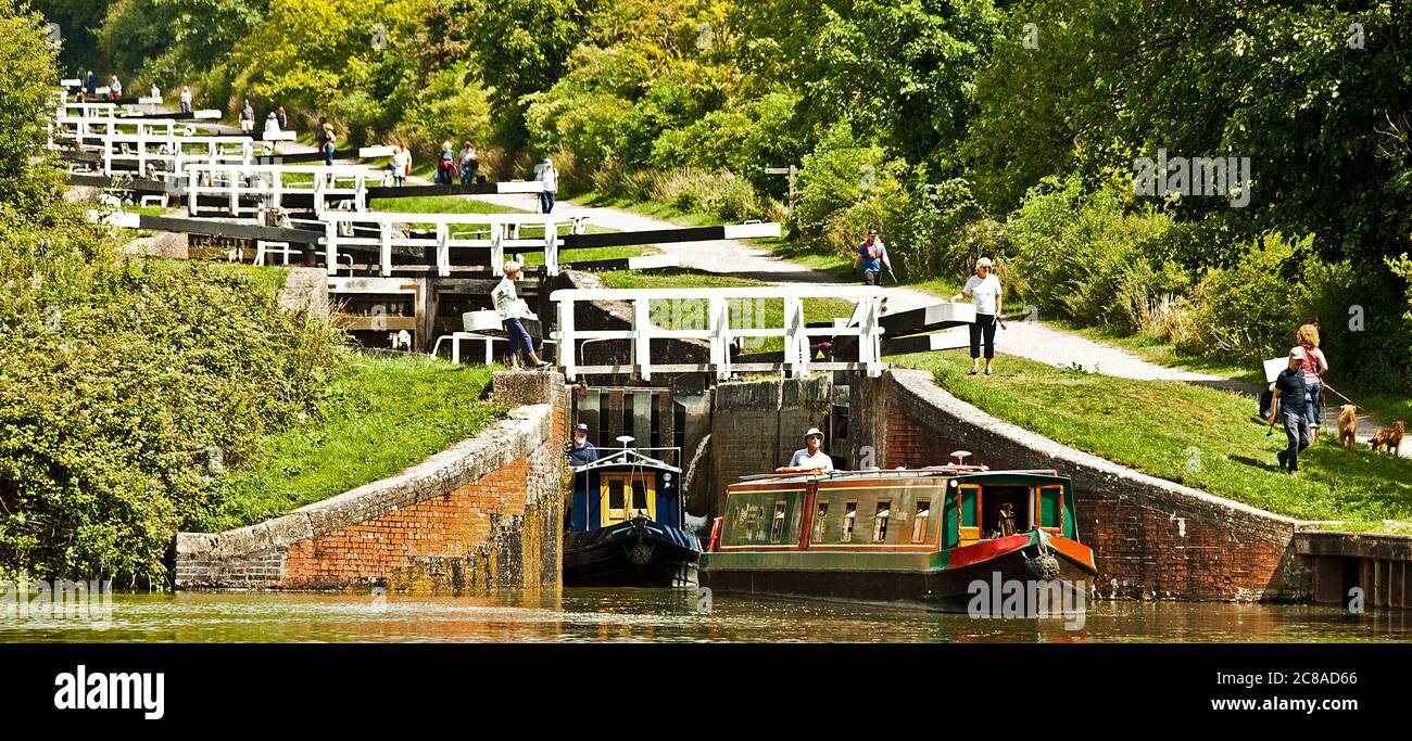 Caen Hill Lock Flight, Wiltshire Stock Photo - Alamy