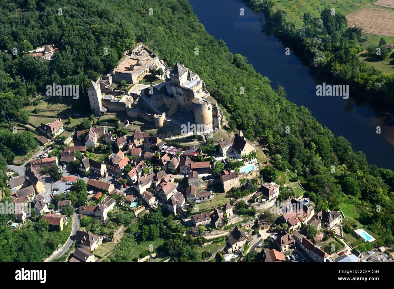 Chateau castelnaud la chapelle aquitaine france hi-res stock ...
