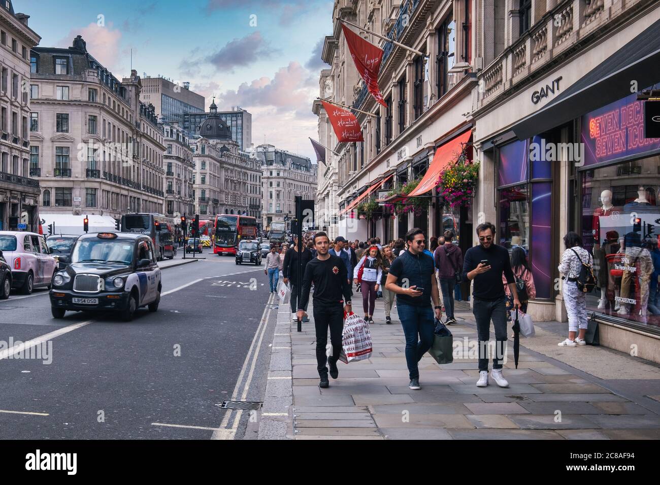 Regent Street in London , one of the world most prestigious shopping ...