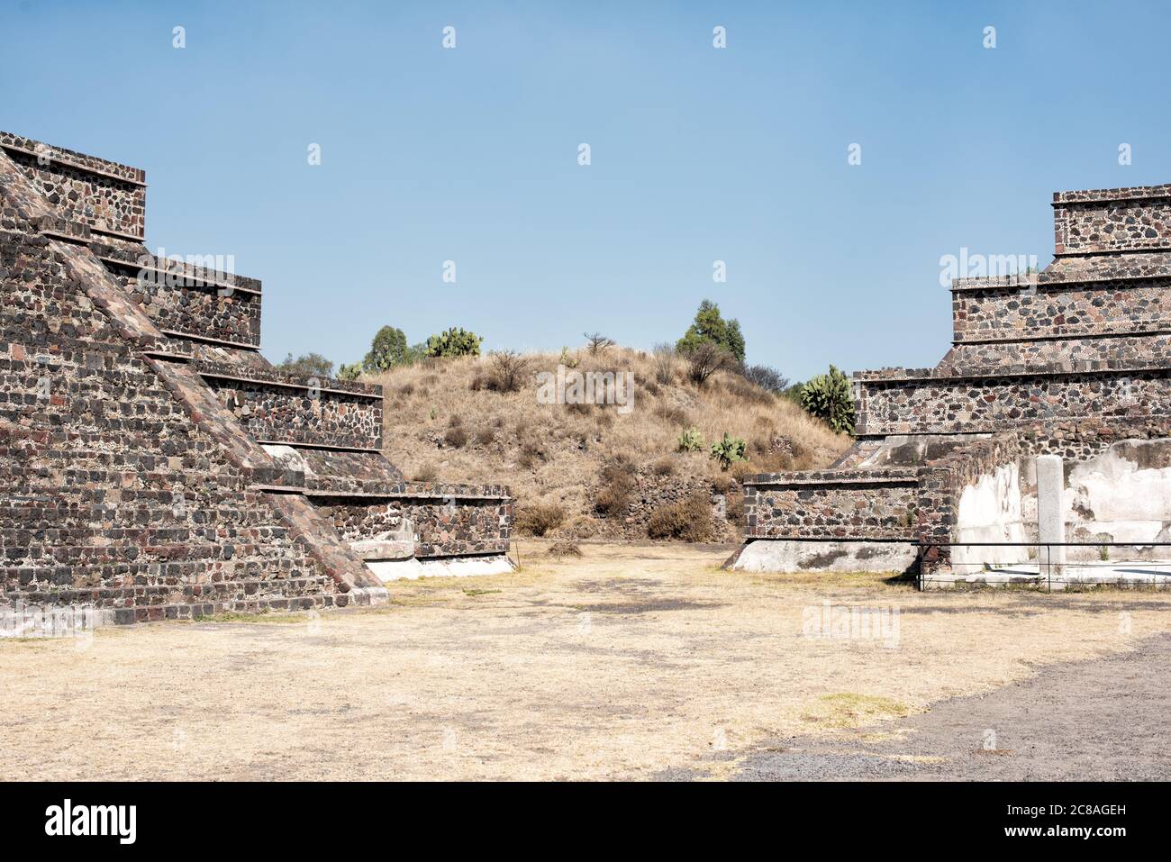TEOTIHUACAN, Mexico — The expansive plaza in front of the Pyramid of ...