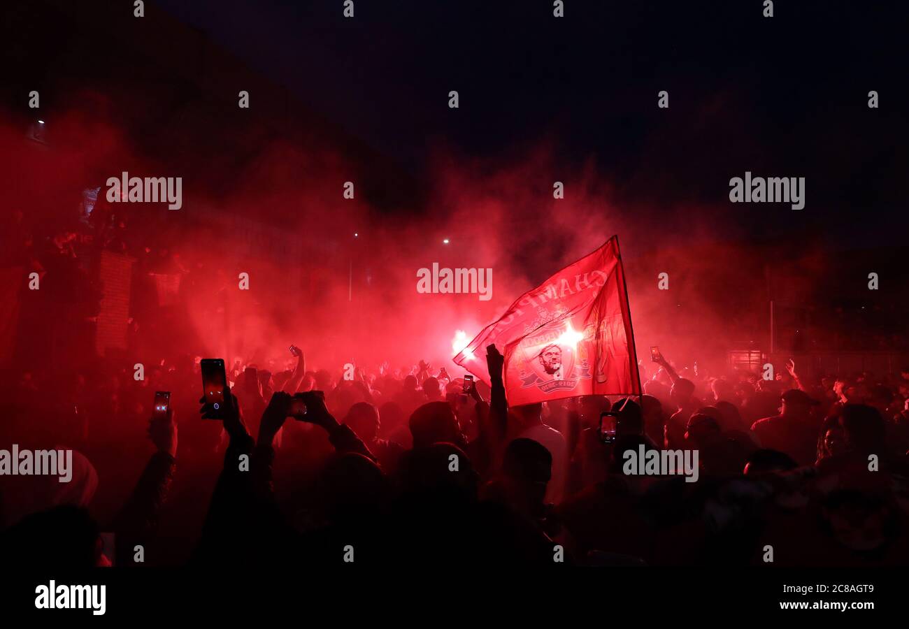 Flares outside anfield hi-res stock photography and images - Alamy