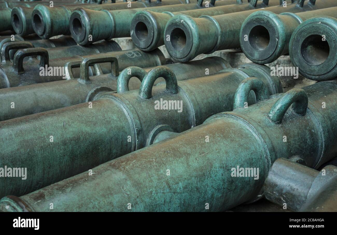 Black Gun Powder High Resolution Stock Photography and Images - Alamy