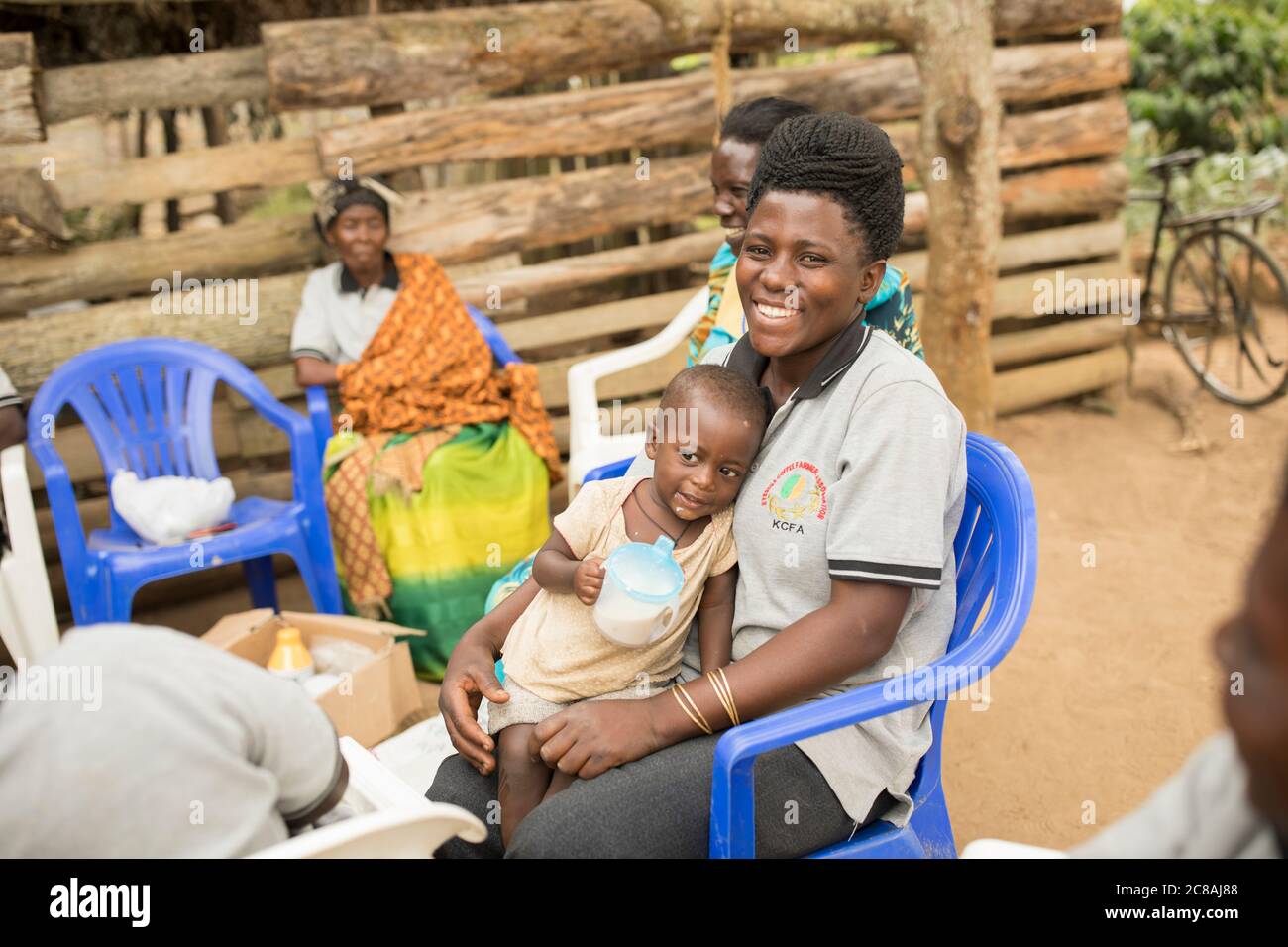 Strong african women hi-res stock photography and images - Alamy