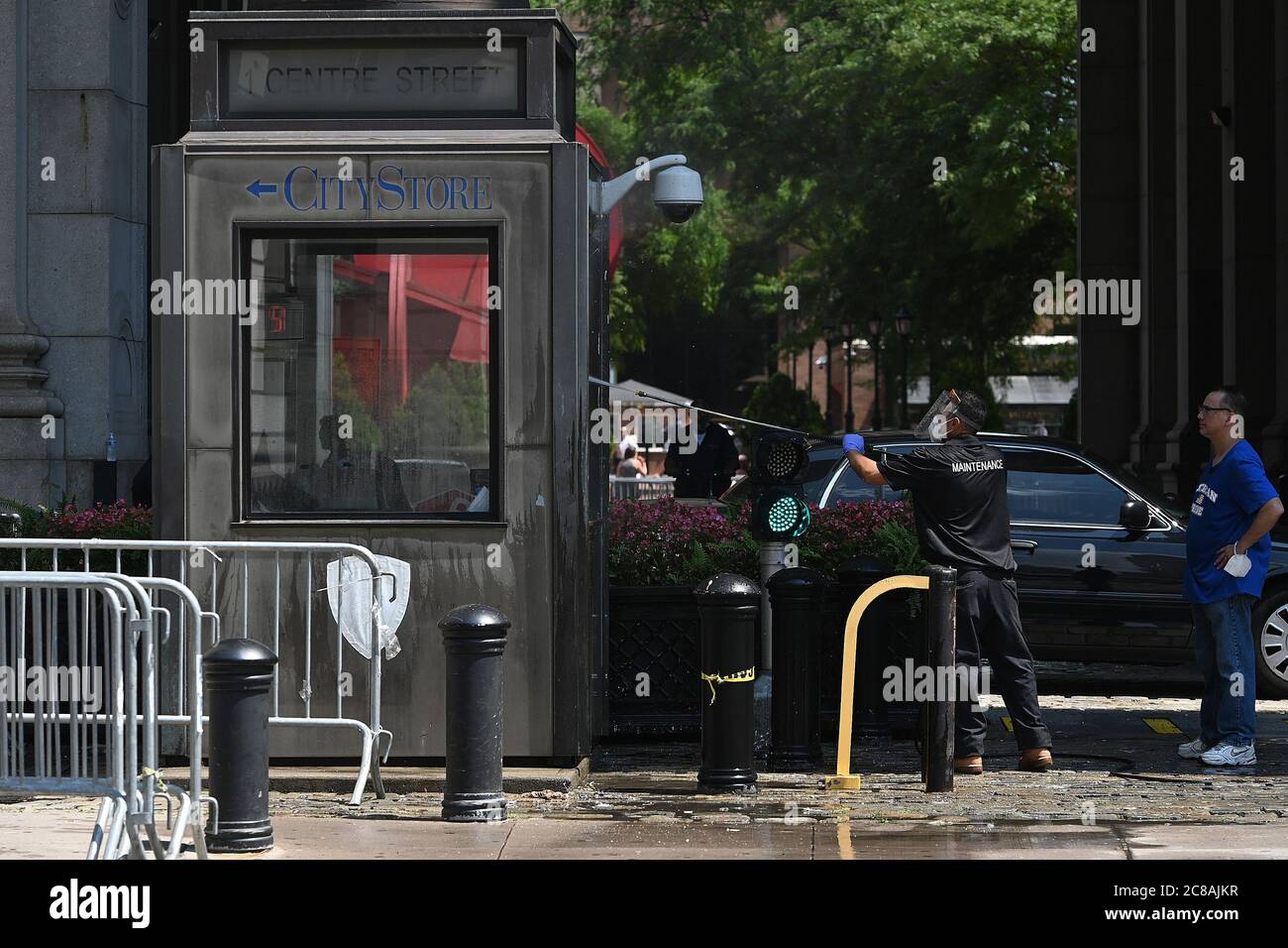 Pressure wash graffiti hi-res stock photography and images - Alamy