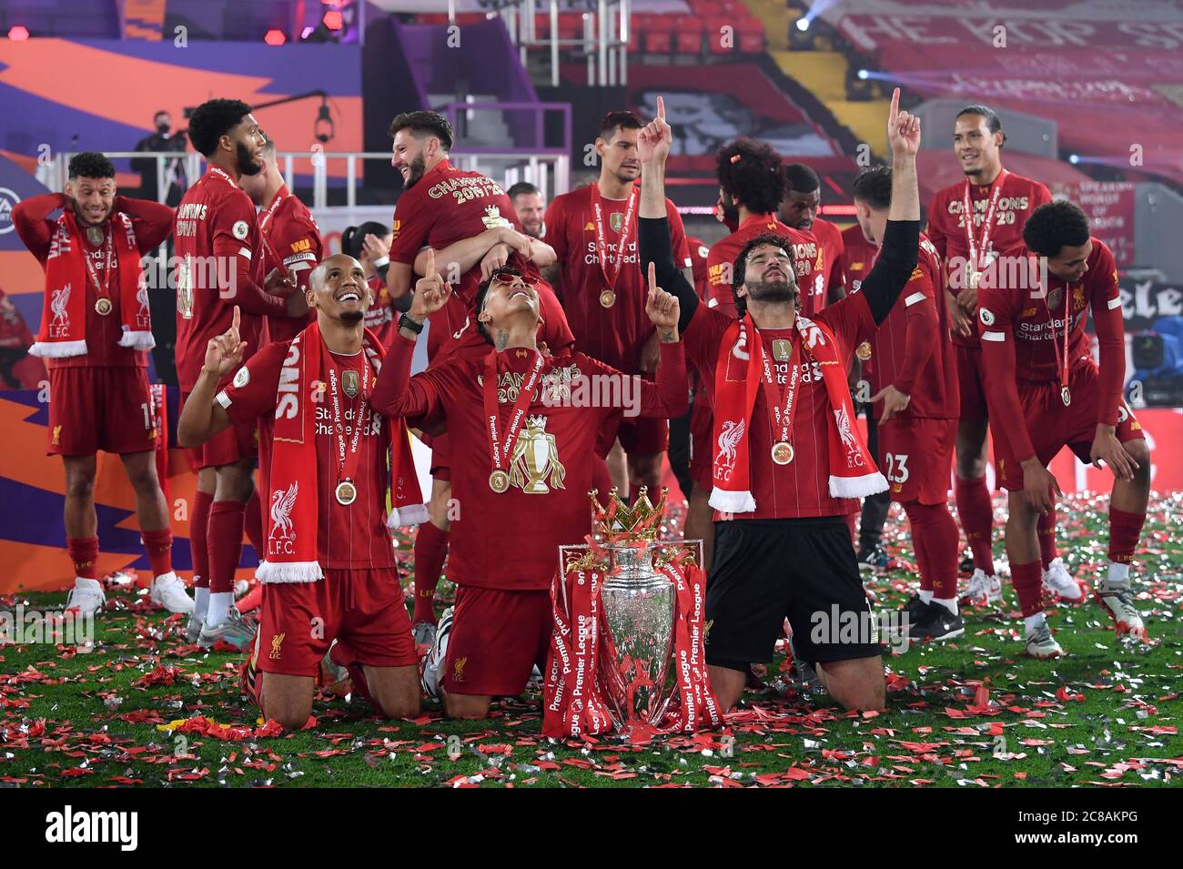 Alisson becker trophy hi-res stock photography and images - Alamy