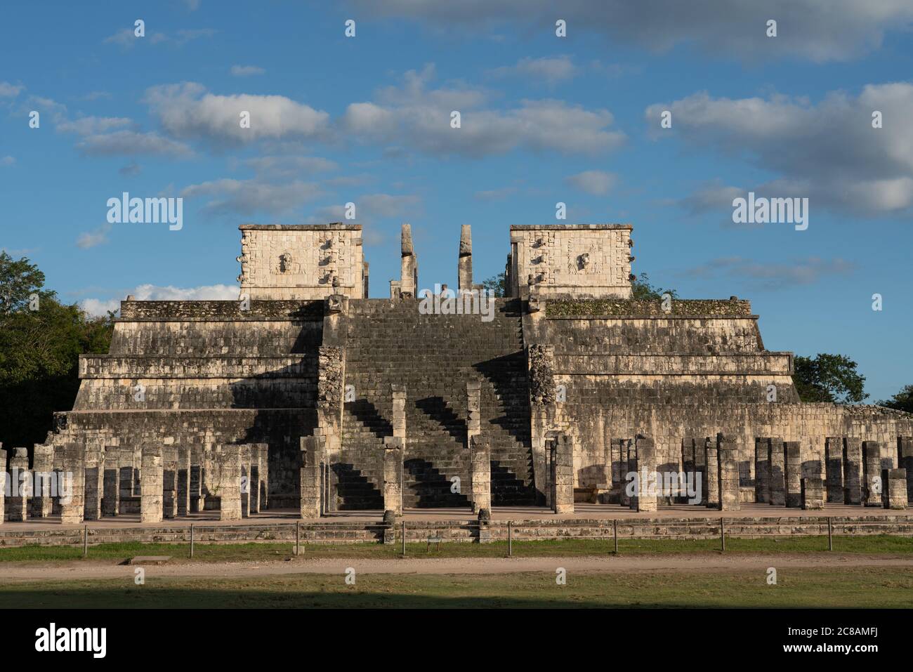 Chac mool pyramid chichen itza hi-res stock photography and images - Alamy