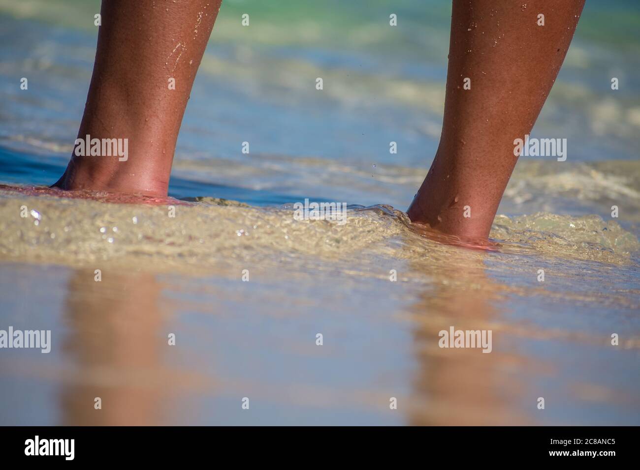feet on the beach Stock Photo - Alamy