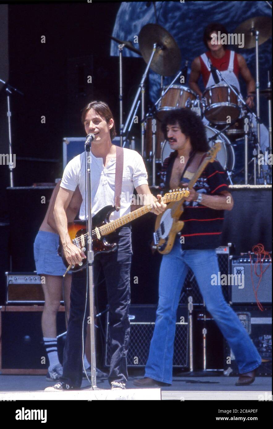 Jackson browne hi-res stock photography and images - Alamy