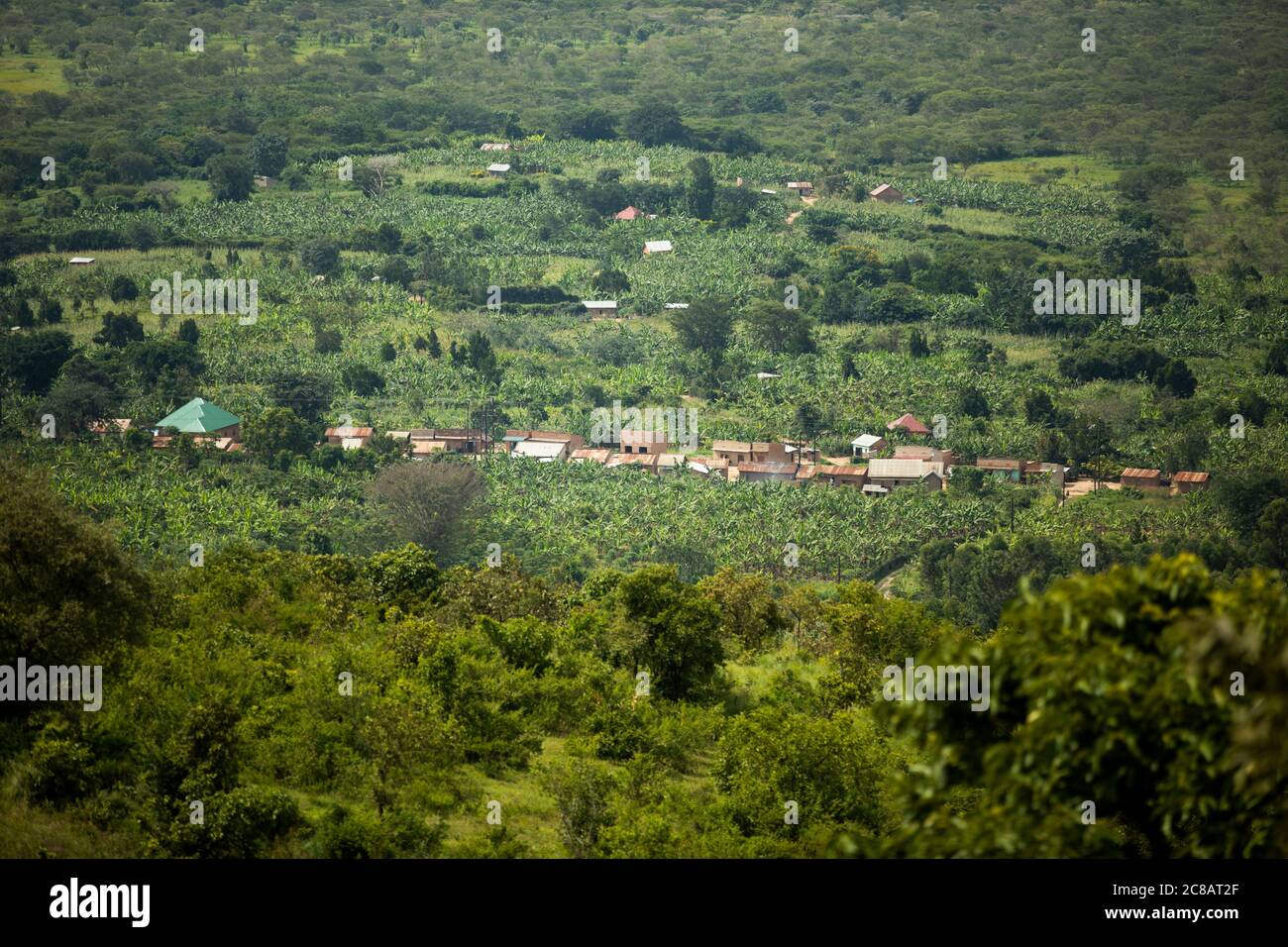 Rolling hills and communities of Lyantonde District, Uganda, East ...