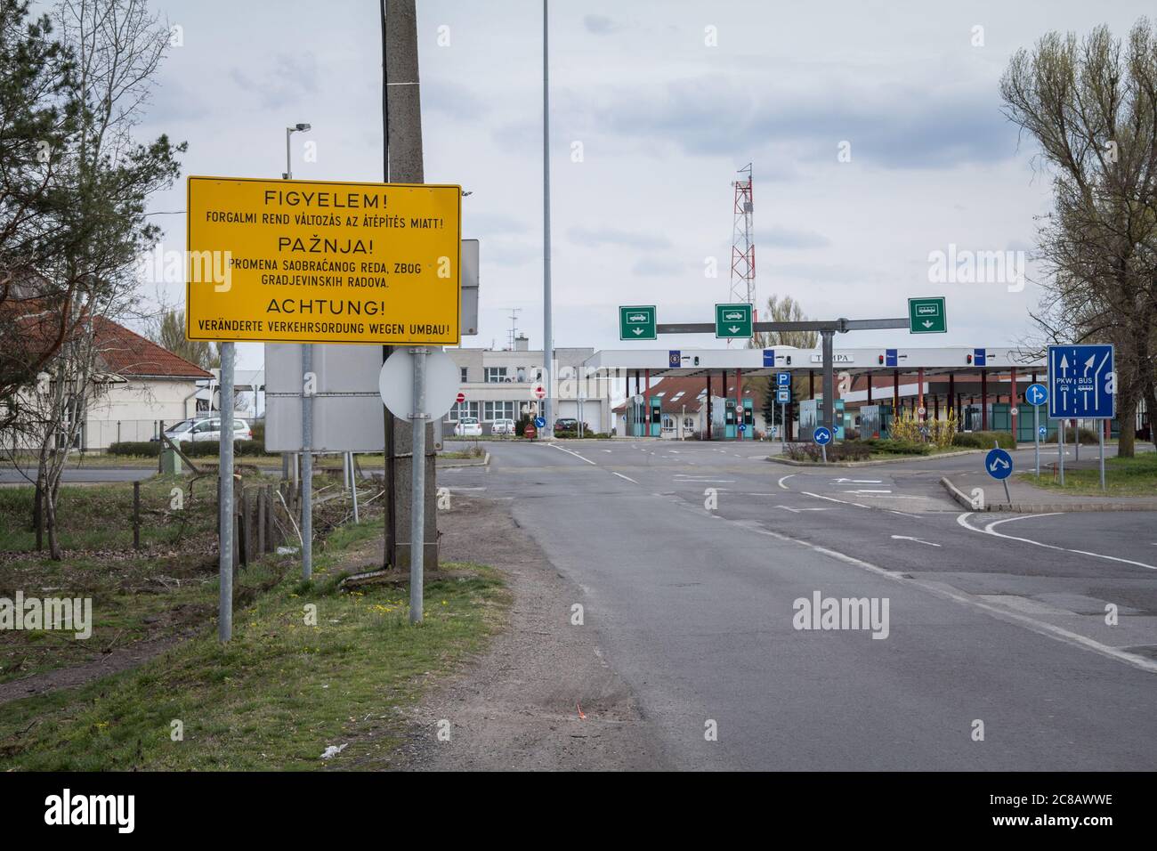 Tompa border crossing hi-res stock photography and images - Alamy