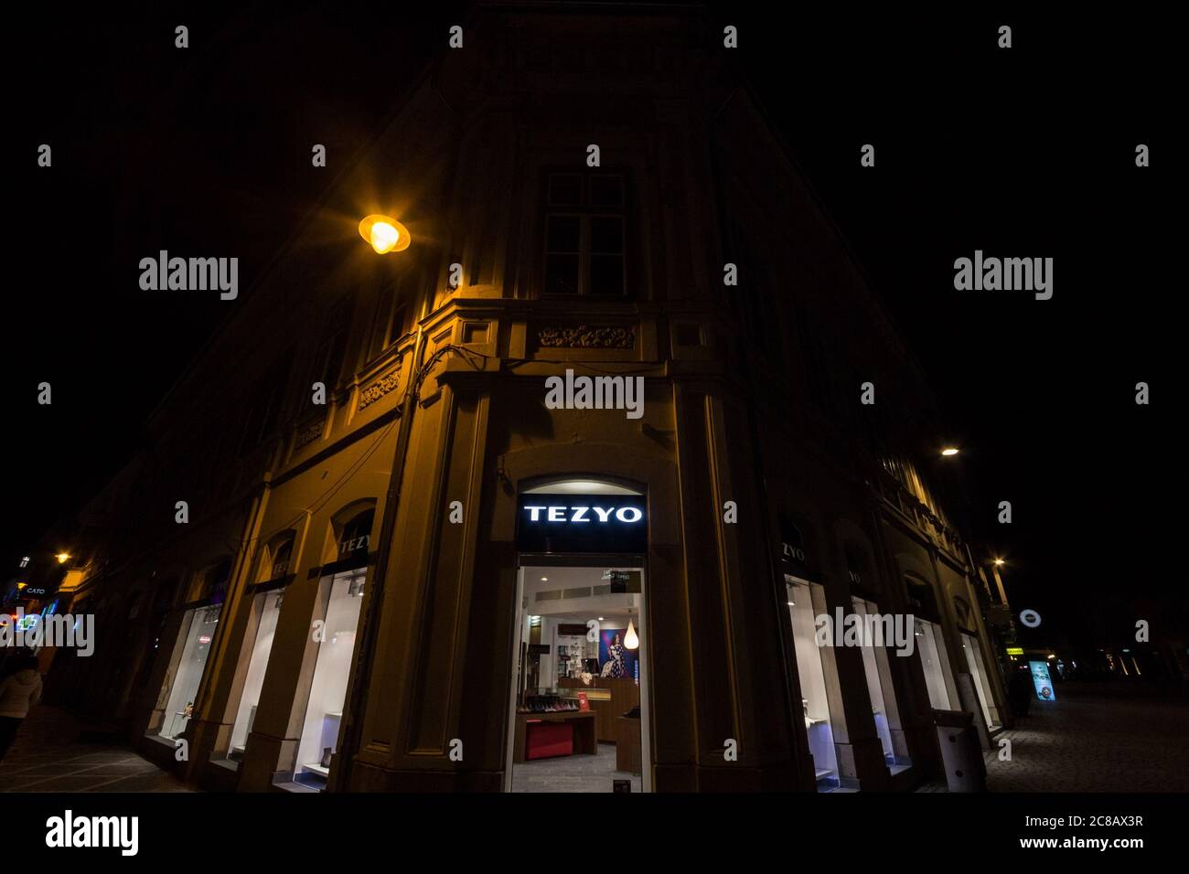 Tezyo logo hi-res stock photography and images - Alamy