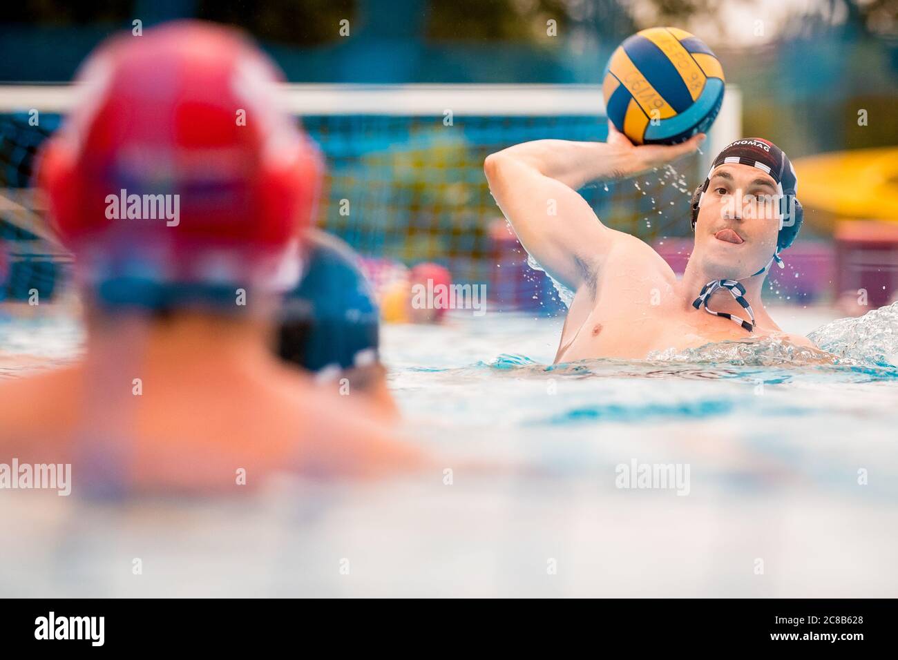 Water polo team hi-res stock photography and images - Alamy